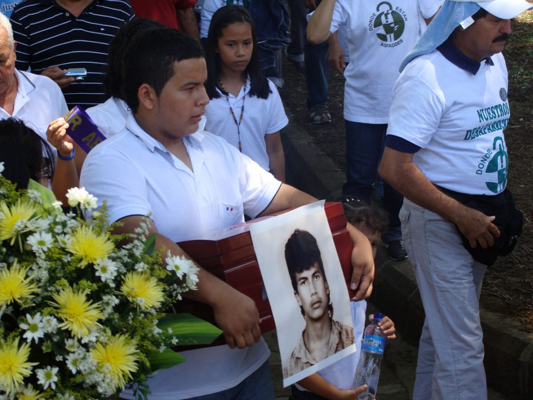 Recorriendo la Memoria de Cesar Ariel